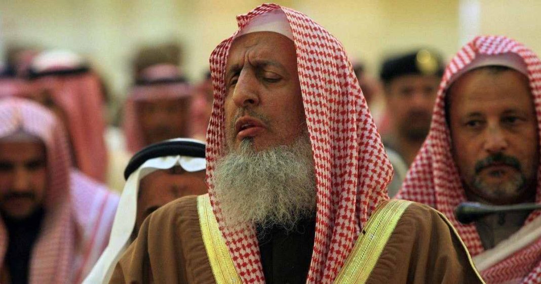 Saudi Arabia Grand Mufti Sheikh Abdulaziz Al Sheikh Dies at 82